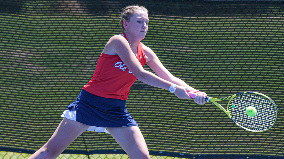 Ole Brook falls one tiebreaker shy of state title | Daily Leader