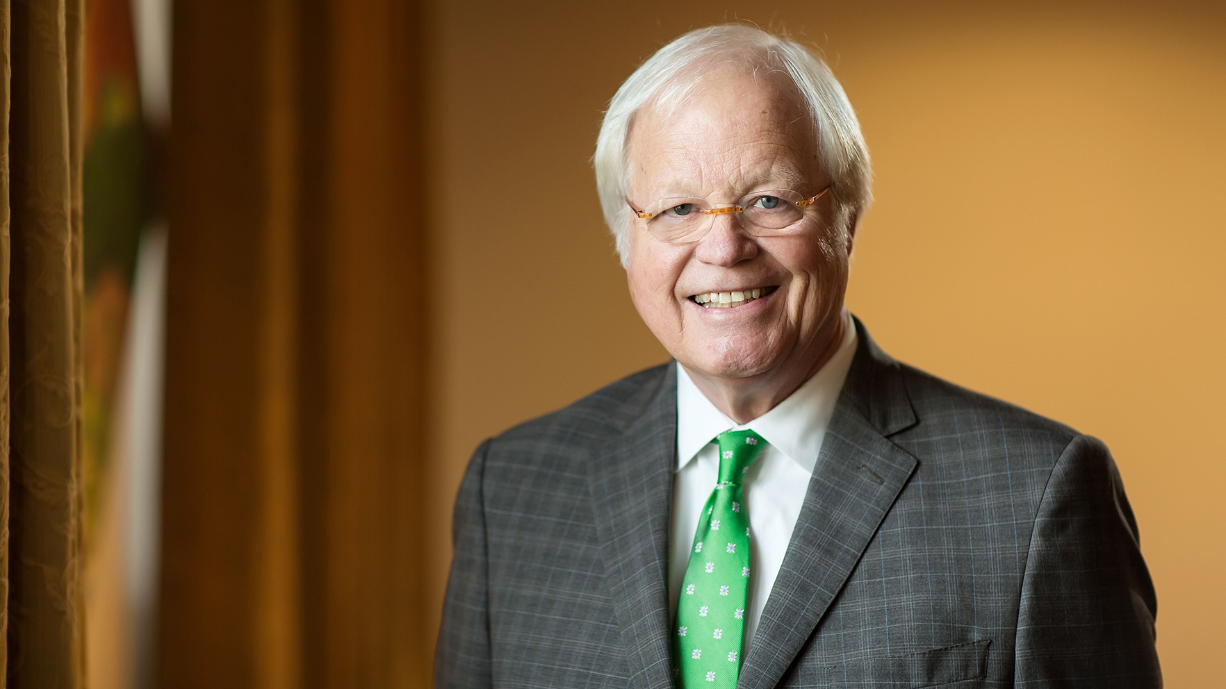 Bank of Brookhaven founder Sones to receive MC Award of Service | Daily ...