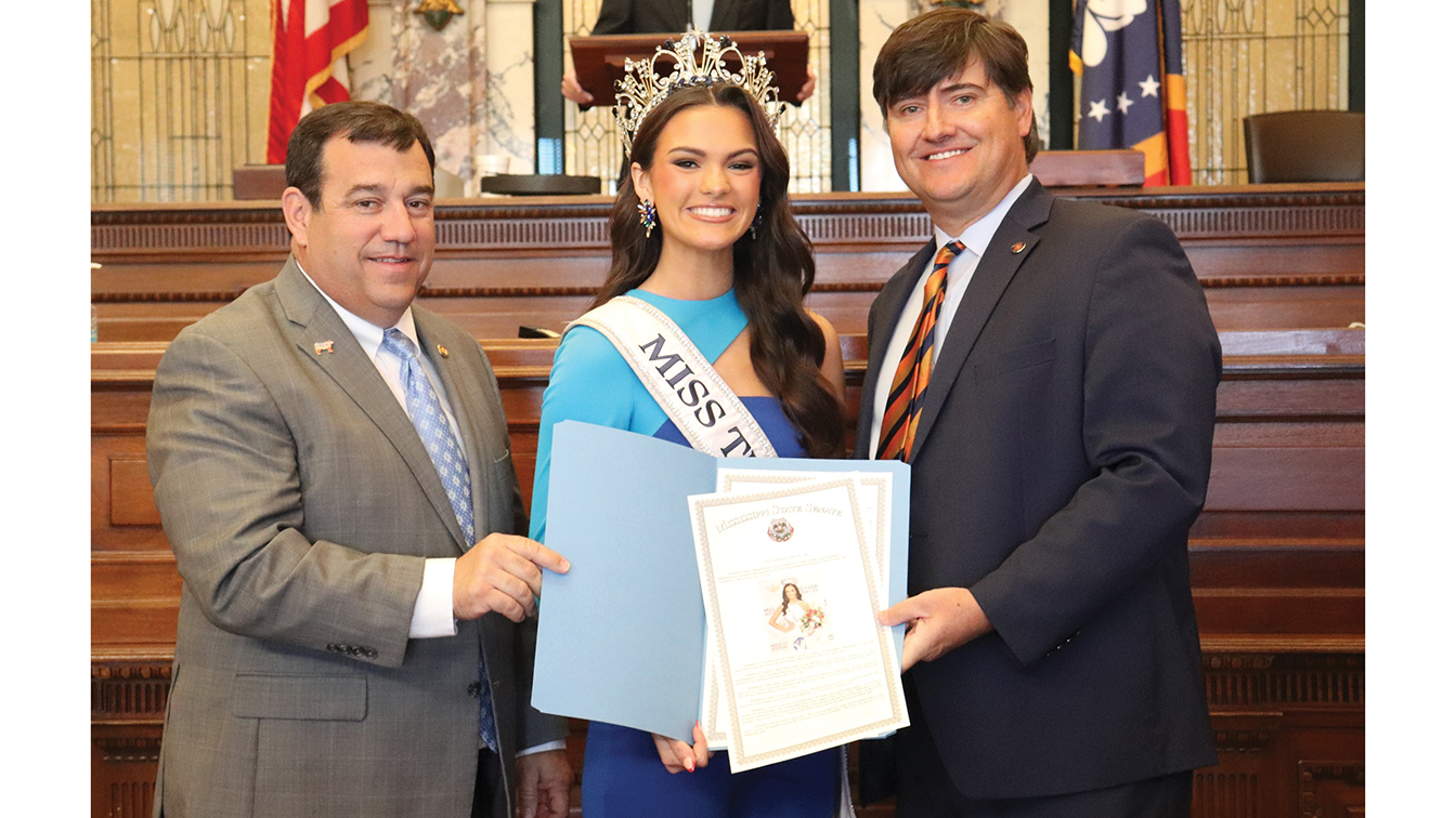 Senate honors Miss Teen USA Addie Carver | Daily Leader